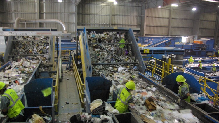 Single-Stream Recycling Is Easier for Consumers, but Is It Better ...