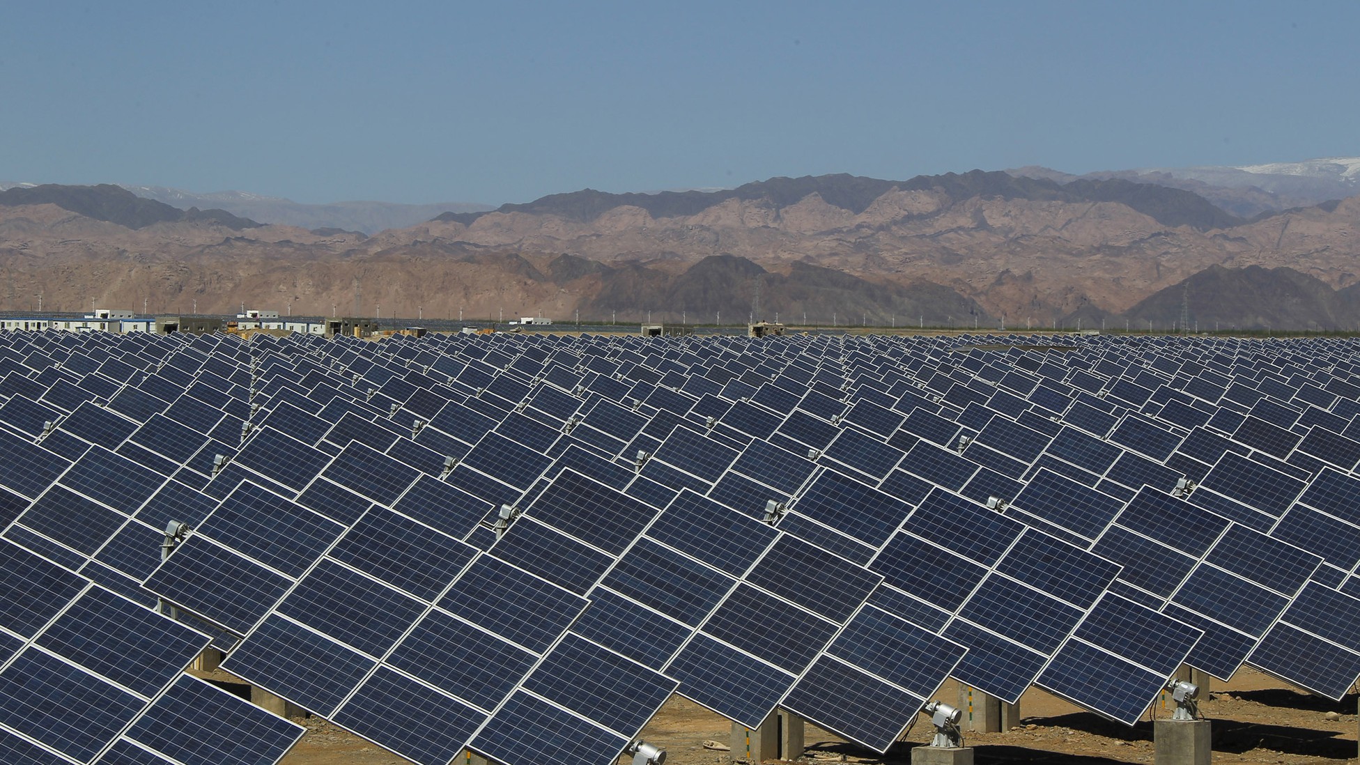 Utility Plans to Build Largest Solar-Energy Project in Hawaii - The ...