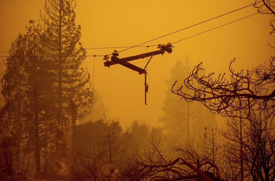 Photos: Wildfires Rage Across the American West - The Atlantic