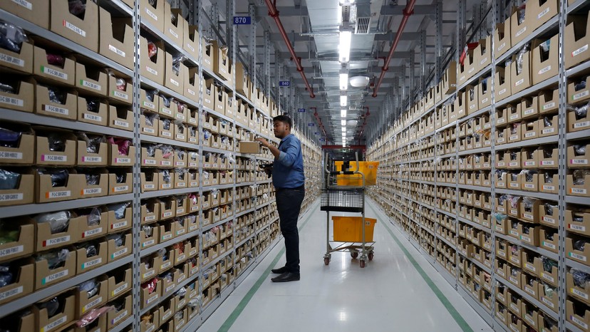 Amazon's $15 Minimum Wage Could Shake Up the Economy - The Atlantic