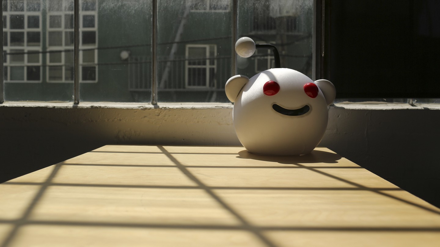 What Reddit Tells Us About Political Coalitions - The Atlantic