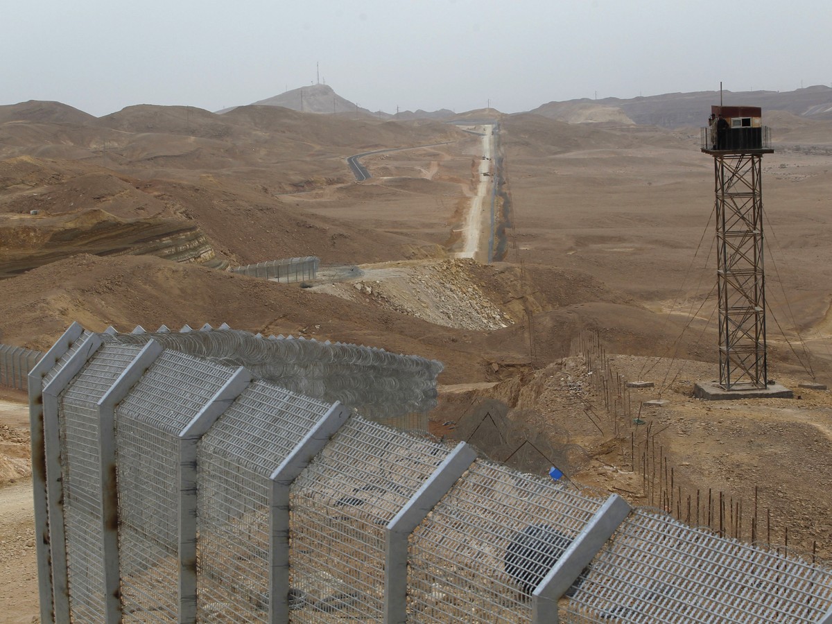 Egypt Libya Border Fence