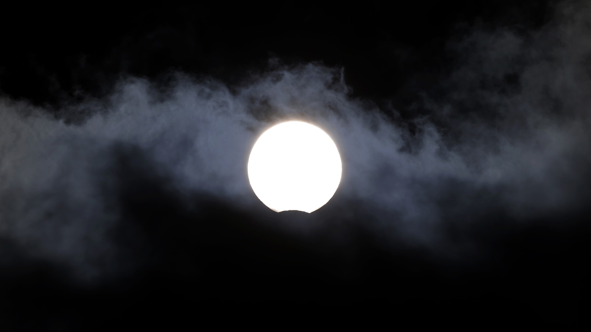 Scientists Discover How to Generate Solar Power in the Dark - The Atlantic