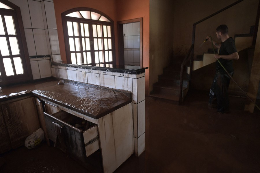 Photos: Heavy Rainfall Causes Severe Flooding in Brazil - The Atlantic