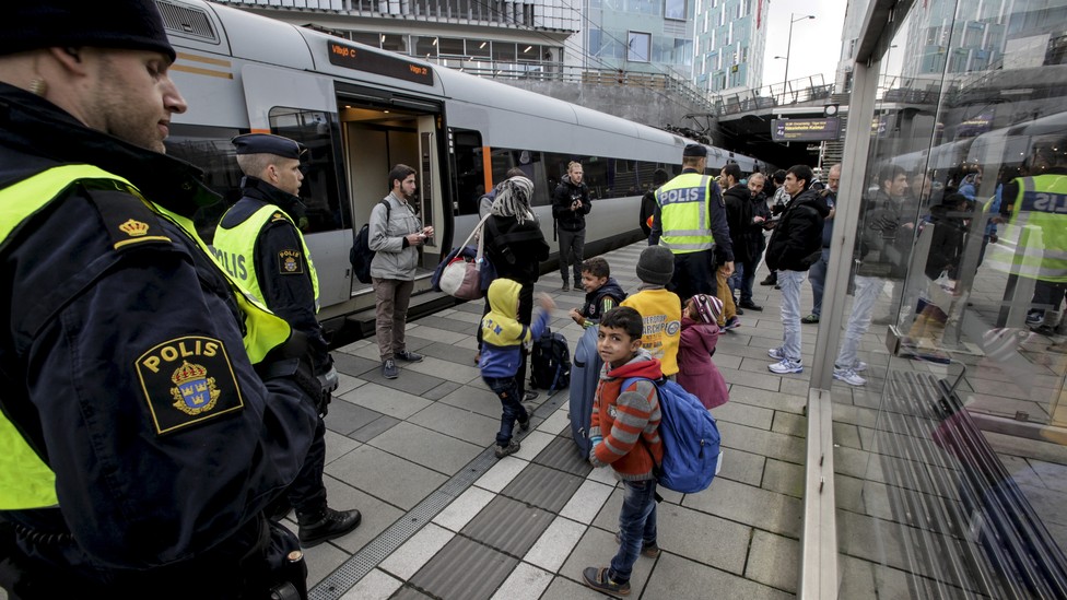 In Response to Migrant Crisis, Sweden Imposes Temporary Border Controls ...