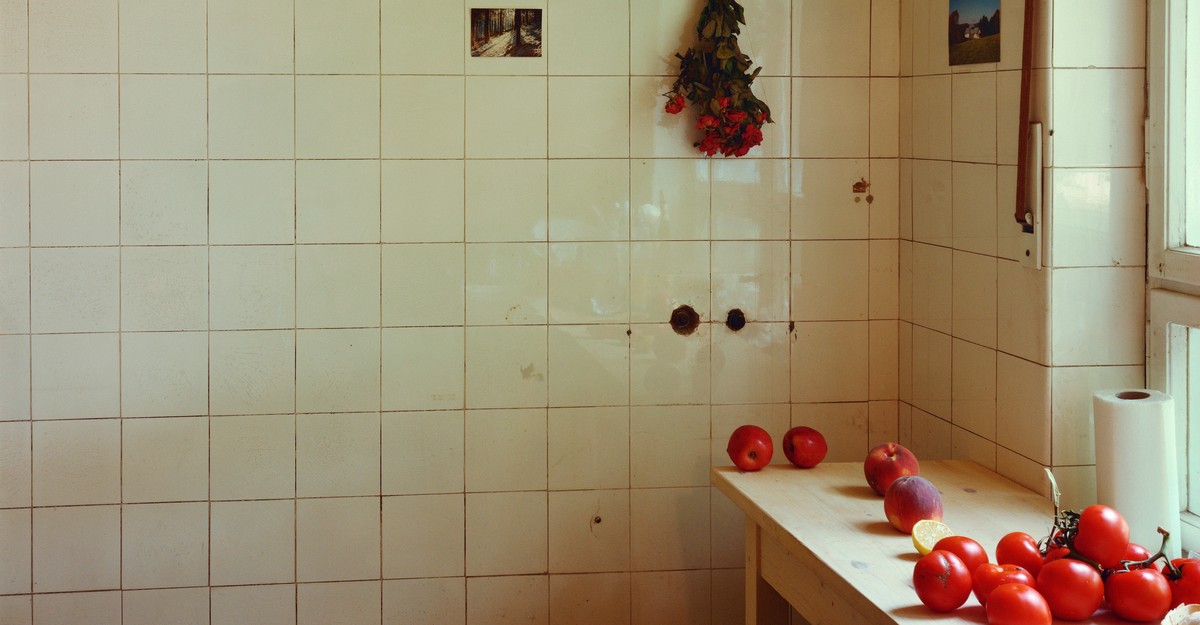 A Poem by Sydney Mayes: 'Lula Bell' - The Atlantic