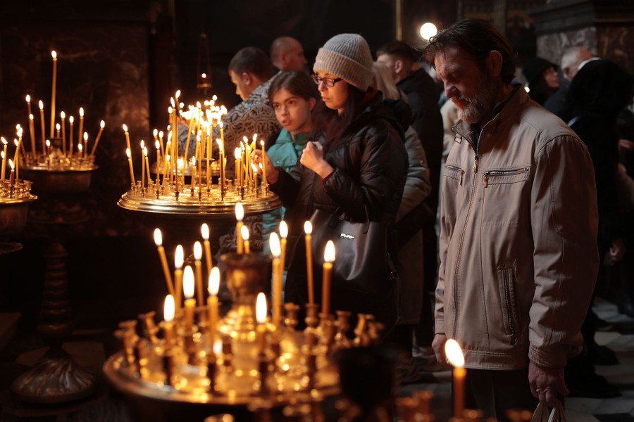 Photos of the Week: World Cup, Plymouth Pilgrim, German Sunlight - The ...