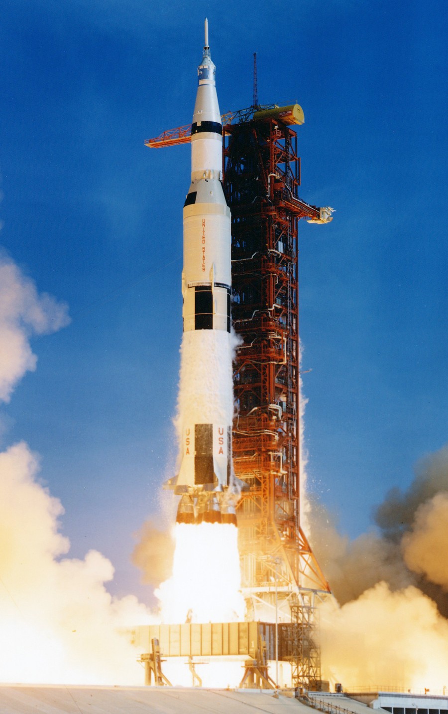 moon rocket launch 1969