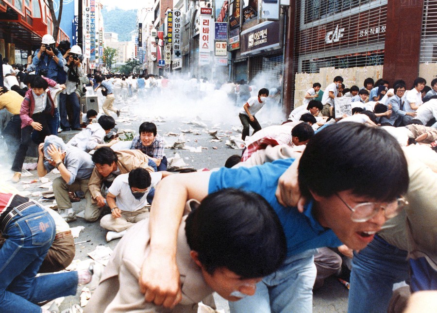 30 Years Ago: A Look Back at 1987 - The Atlantic 30 Years Ago: A Look Back at 1987 - The Atlantic