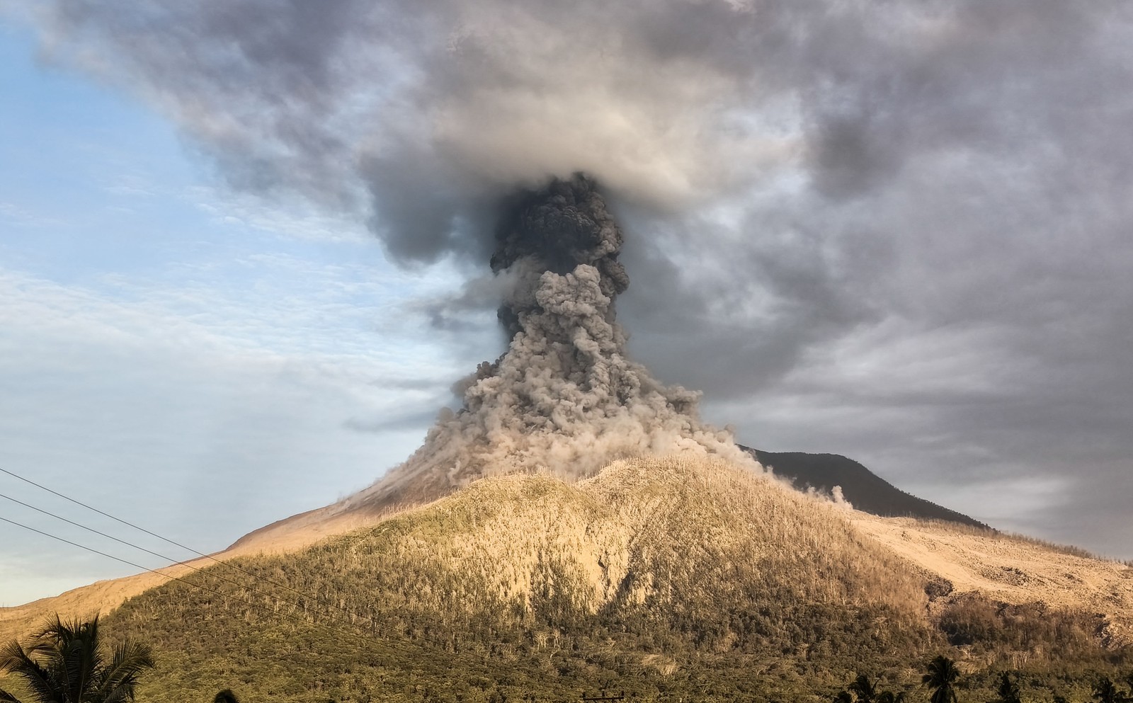 how volcanoes work a 25 year perspective