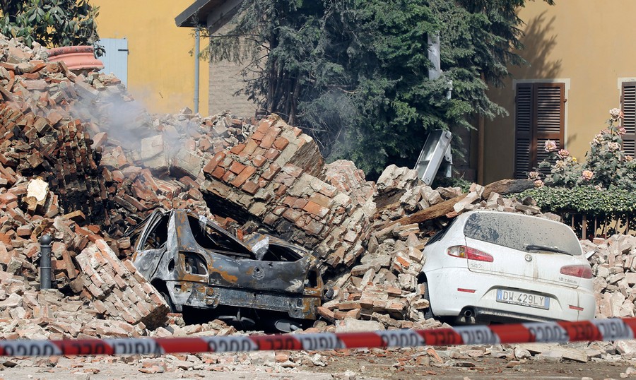 earthquake folkestone 2012