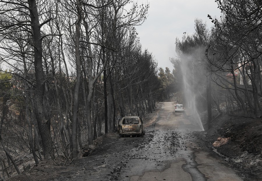 Photos of the Devastating Wildfires Outside Athens, Greece - The Atlantic
