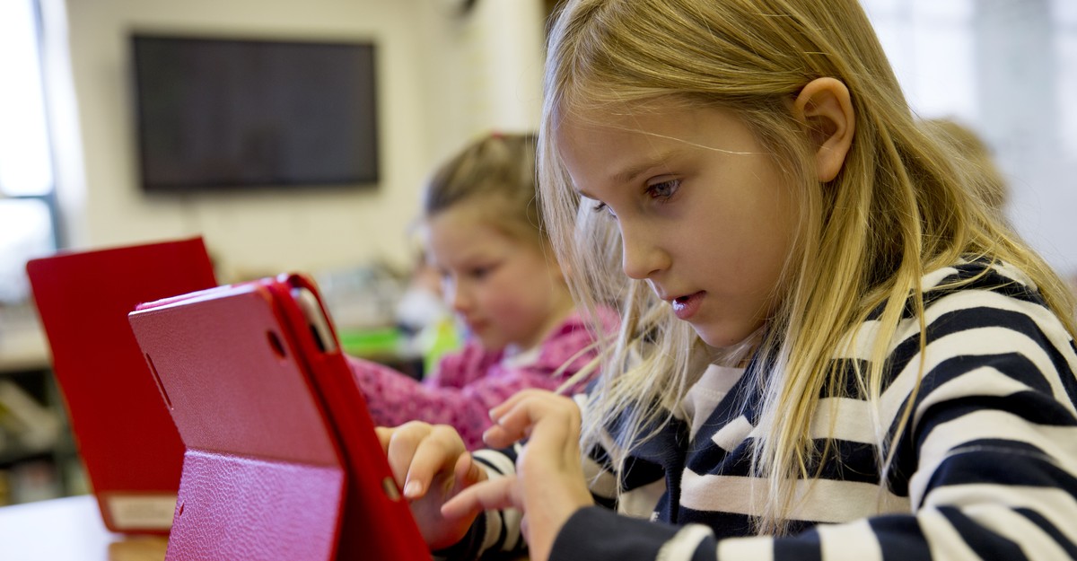 A Plan to Teach Kids in Every School Computer Science - The Atlantic