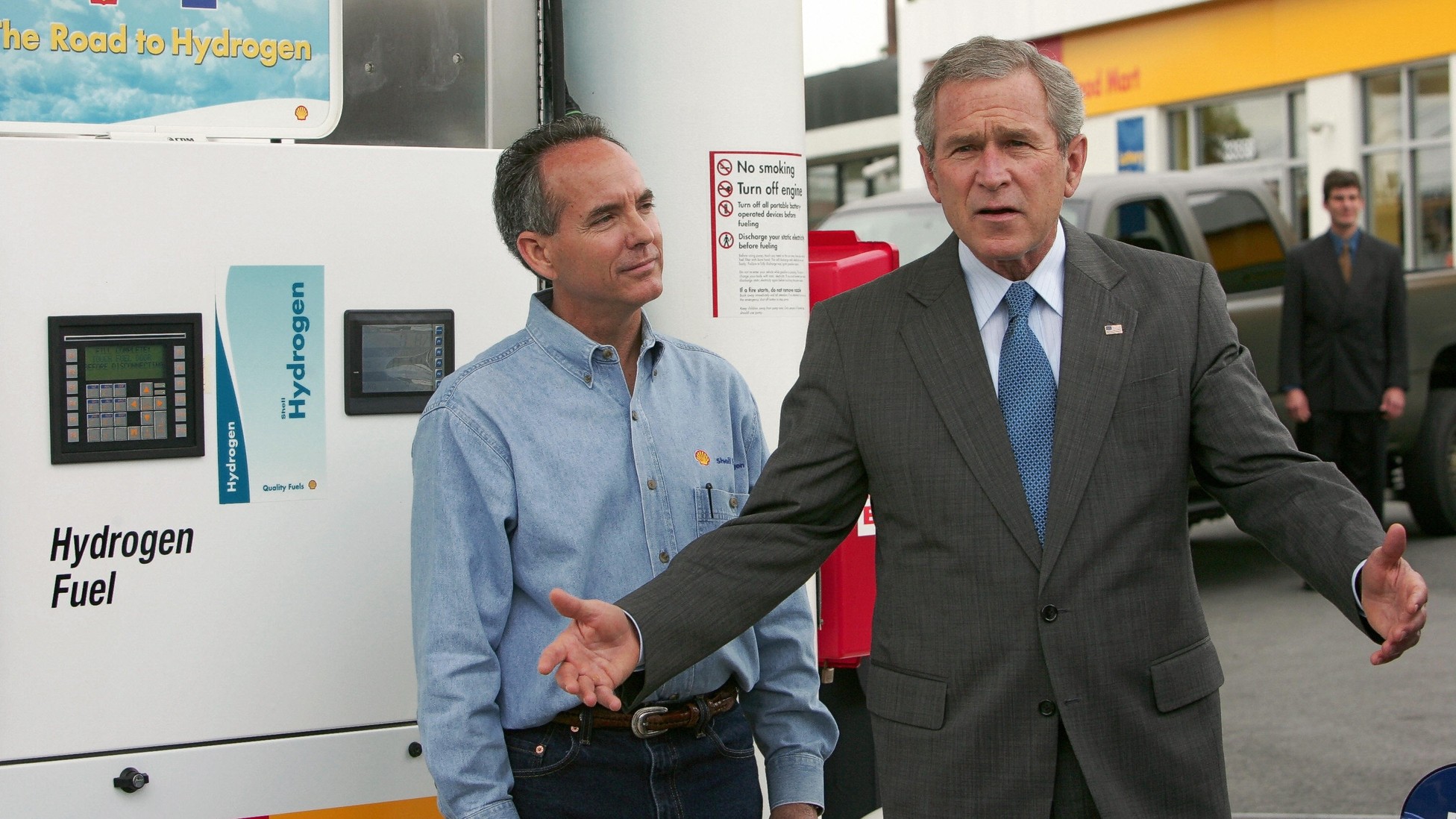 George W. Bush's Favorite Green Car Is Making a Comeback - The Atlantic