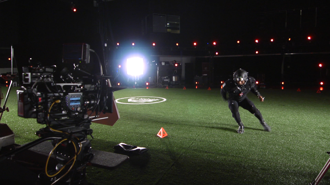 Televised Football Is Looking More Like a Video Game—in Subtle Ways ...