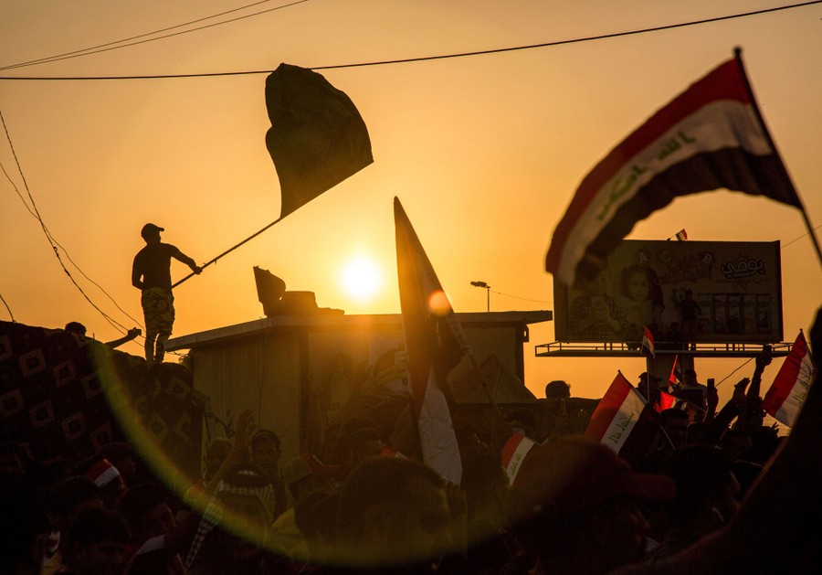 Photos: A Month of Anti-government Protests in Iraq - The Atlantic