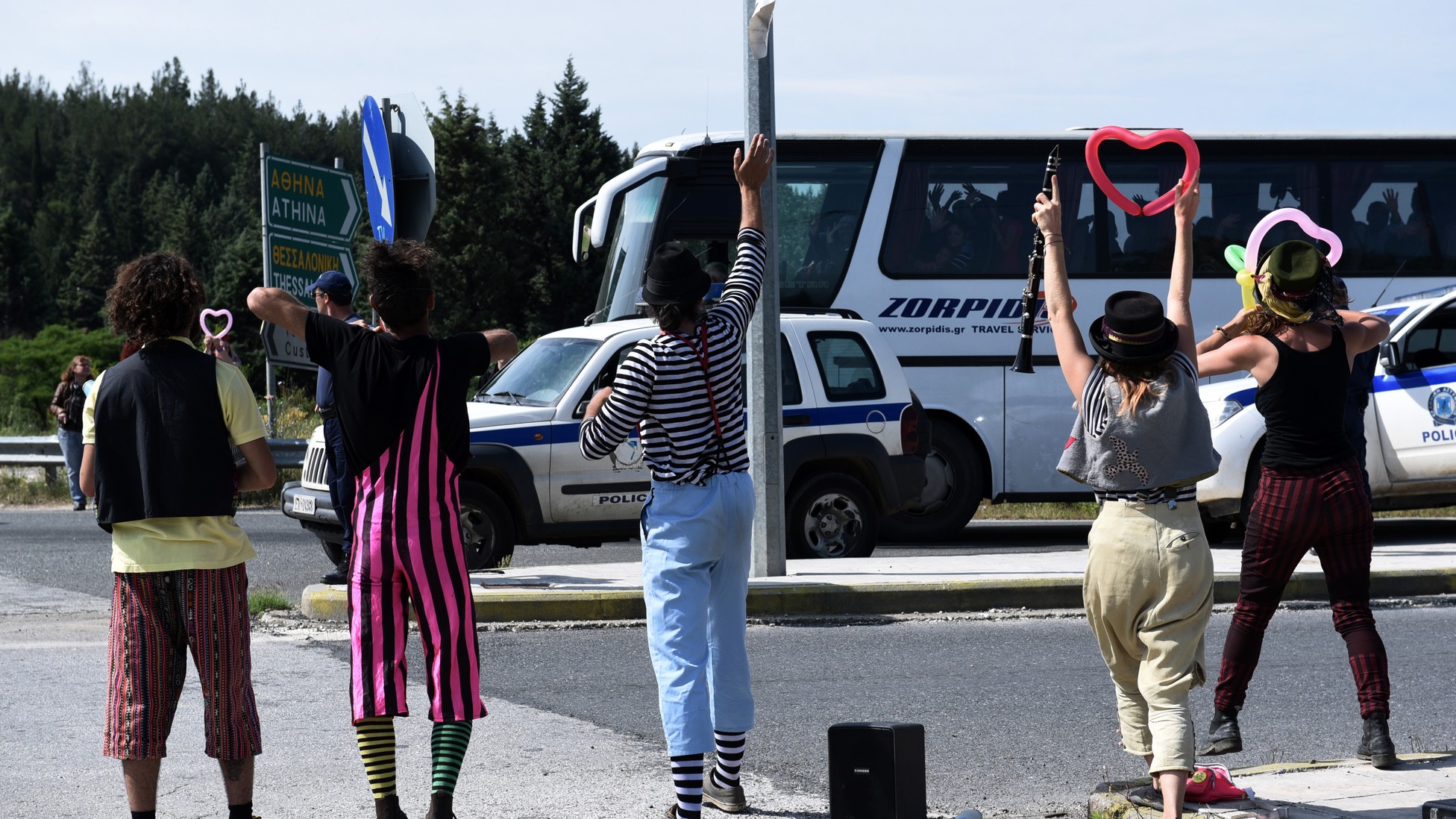 Greece Begins an Operation to Evacuate the Idomeni Refugee Camp - The ...