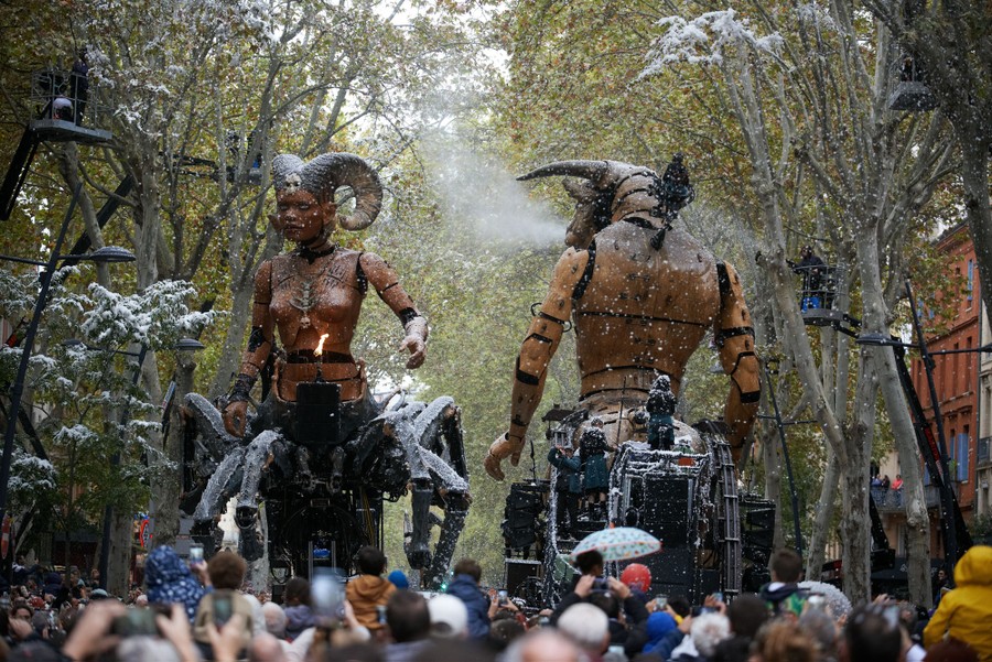 Giant Mythological Puppets Stage a Show in Toulouse - The Atlantic
