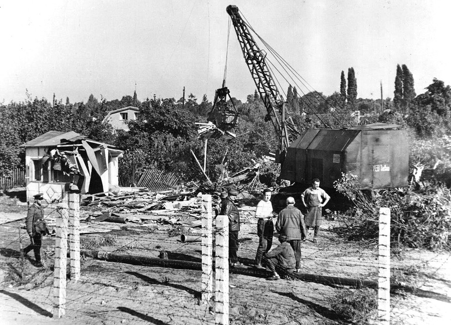 The Berlin Wall, 25 Years After the Fall - The Atlantic