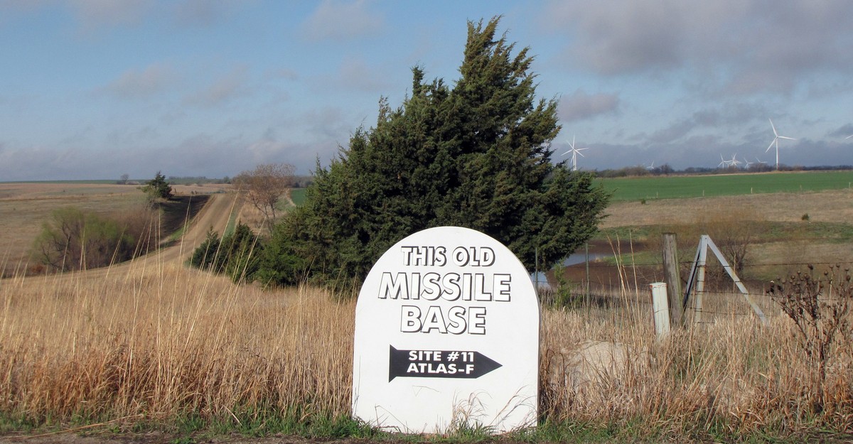 There Is Going to Be a Giant (Fake) Missile Outside the White House ...