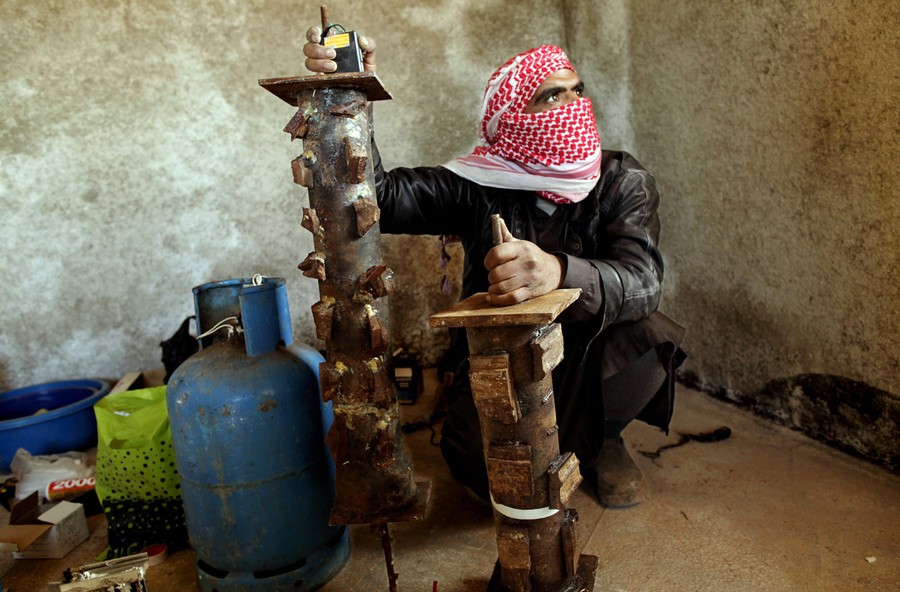 DIY Weapons of the Syrian Rebels - The Atlantic