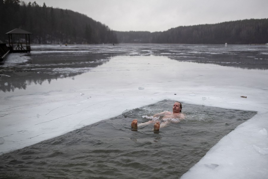 Photos: Starting the Year With an Icy Swim - The Atlantic