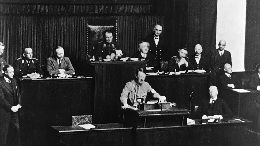 How Hitler Dismantled a Democracy in 53 Days - The Atlantic