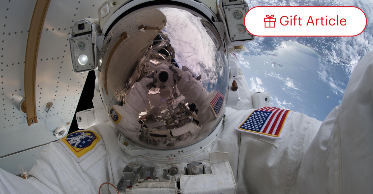 astronaut article