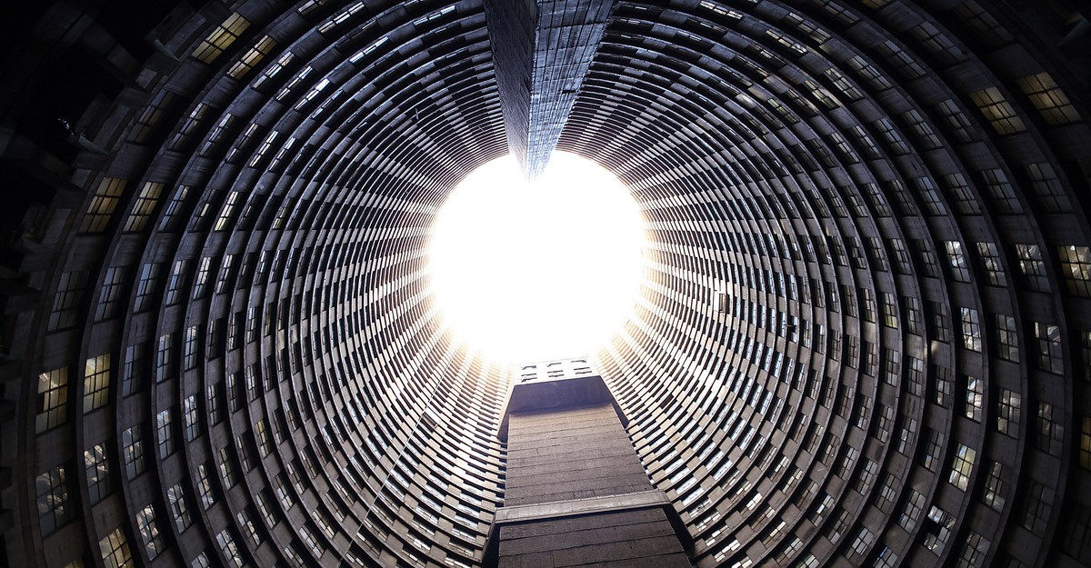 How Johannesburg's Ponte City Came to Symbolize the Apocalypse - The ...