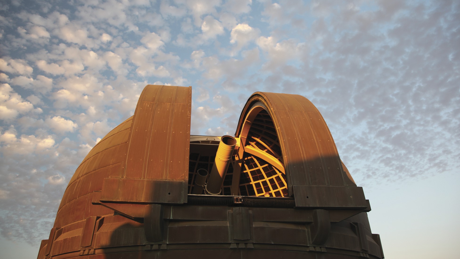 Hollywood's Griffith Observatory at 80: Still a Gateway to the Stars ...