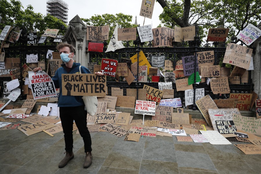 Images From a Worldwide Protest Movement - The Atlantic