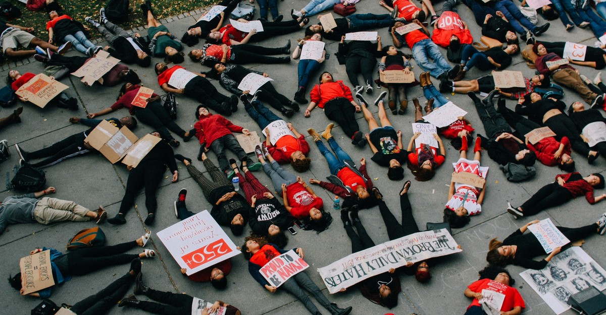 When Student Activists Refuse to Talk to Campus Newspapers - The Atlantic