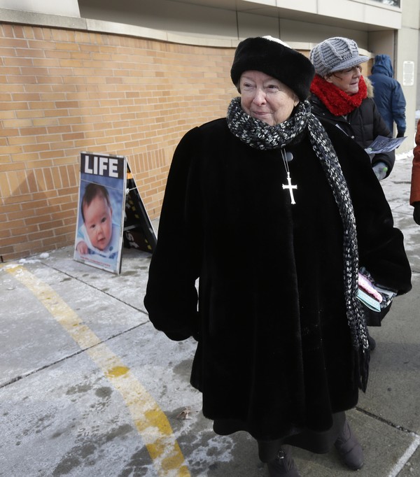 Free Speech Outside the Abortion Clinic - The Atlantic