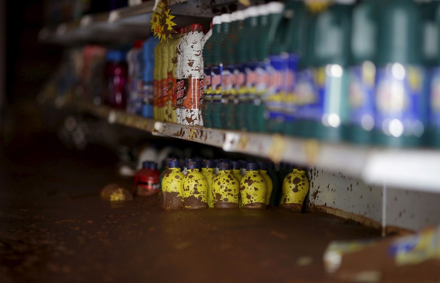 Photos of the Red Sludge That Smothered a Town in Brazil - The Atlantic