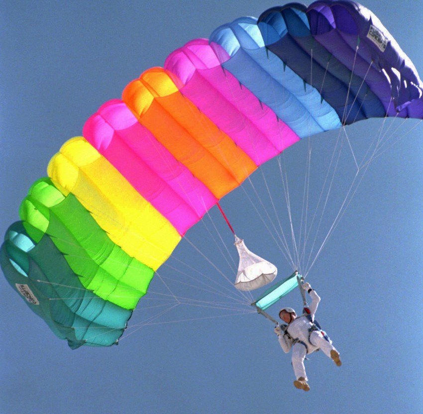 Experienced Skydiver George H.W. Bush to Jump Out of Plane Again - The ...