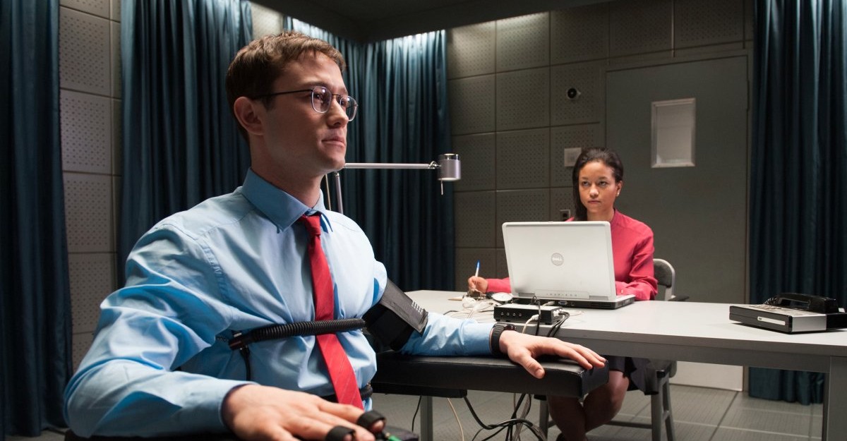 Review: Oliver Stone's 'Snowden' Isn't Paranoid Enough - The Atlantic