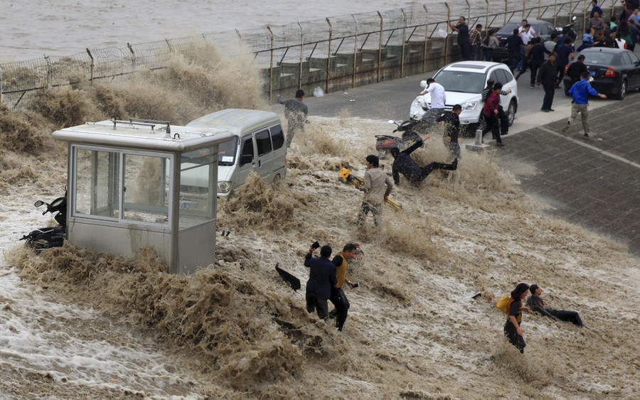 The Bore Tides of the Qiantang River - The Atlantic
