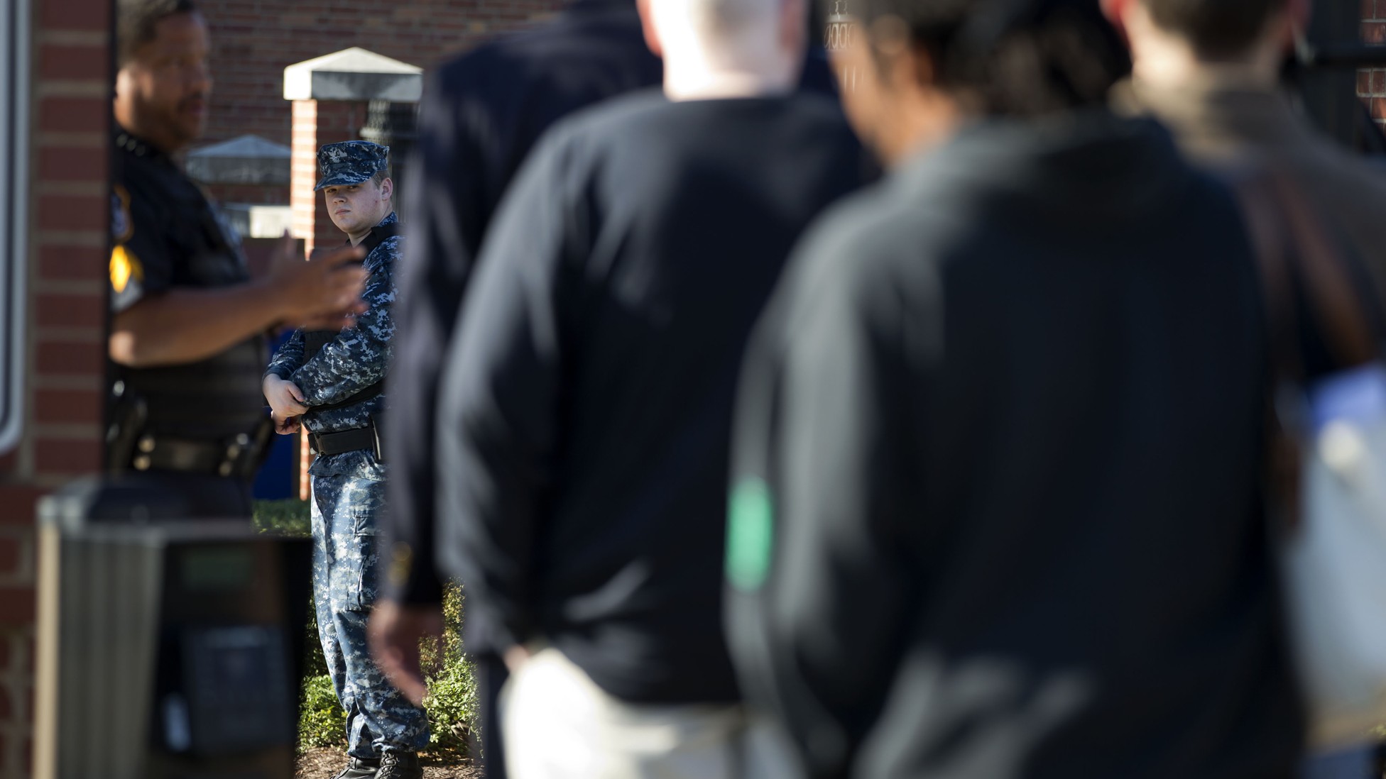 Senators Call for Investigation Into How Navy Yard Shooter Got His ... Senators Call for Investigation Into How Navy Yard Shooter Got His ...