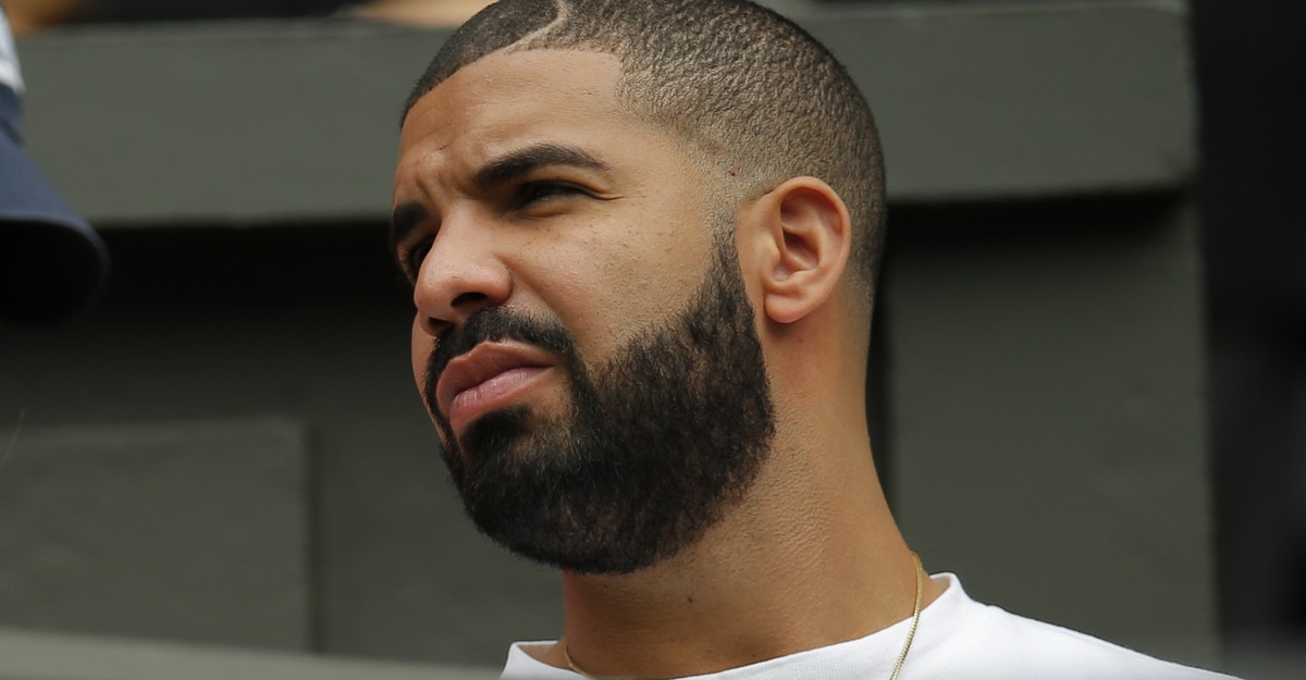Drake Booed Off Stage at Camp Flog Gnaw Carnival: Why? - The Atlantic