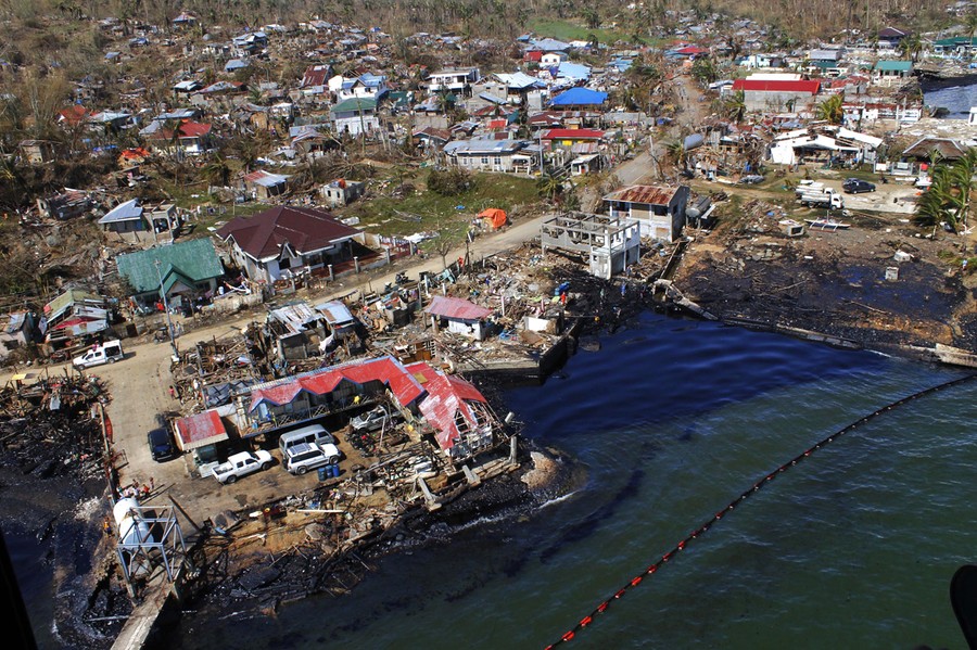 The Philippines: One Week After Typhoon Haiyan - The Atlantic