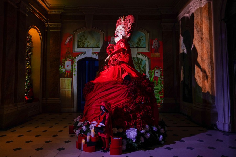 Photos of the Week: Blue Pond, Camel Fair, Embracing Peace - The Atlantic