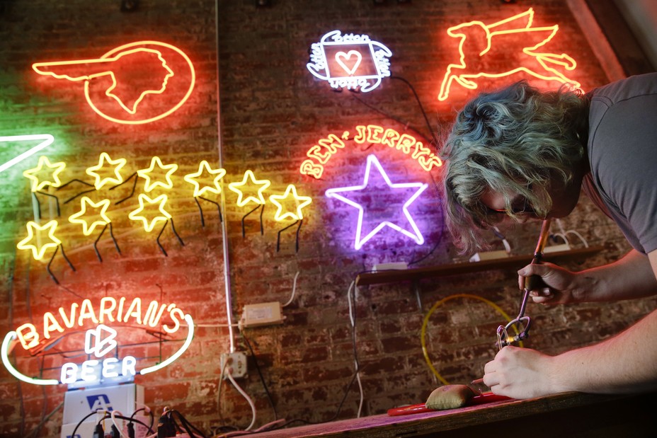 'Being and Neonness': Neon as a Symbol of the 20th Century - The Atlantic