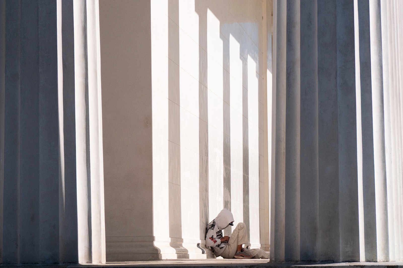 Photos of the Week: Lunar Eclipse, Sandbar Cricket, Horn Dance - The ...