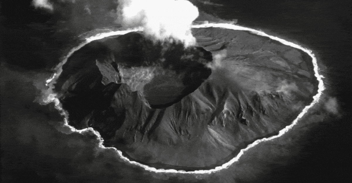 The Biologists Stranded on an Erupting Alaskan Volcano - The Atlantic