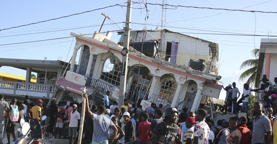 Photos: A Horrific Earthquake in Haiti - The Atlantic