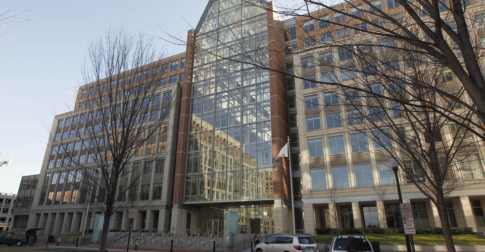 An Outdated Law Will Decide the CRISPR Patent Dispute - The Atlantic