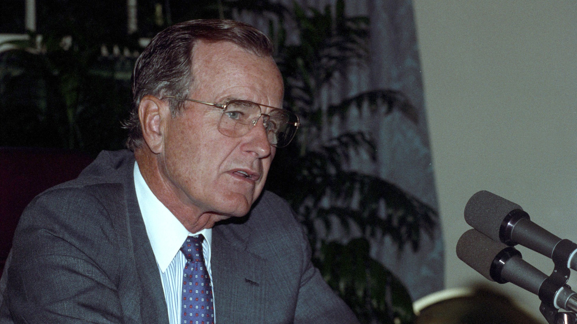 George H. W. Bush Dead at 94 - The Atlantic