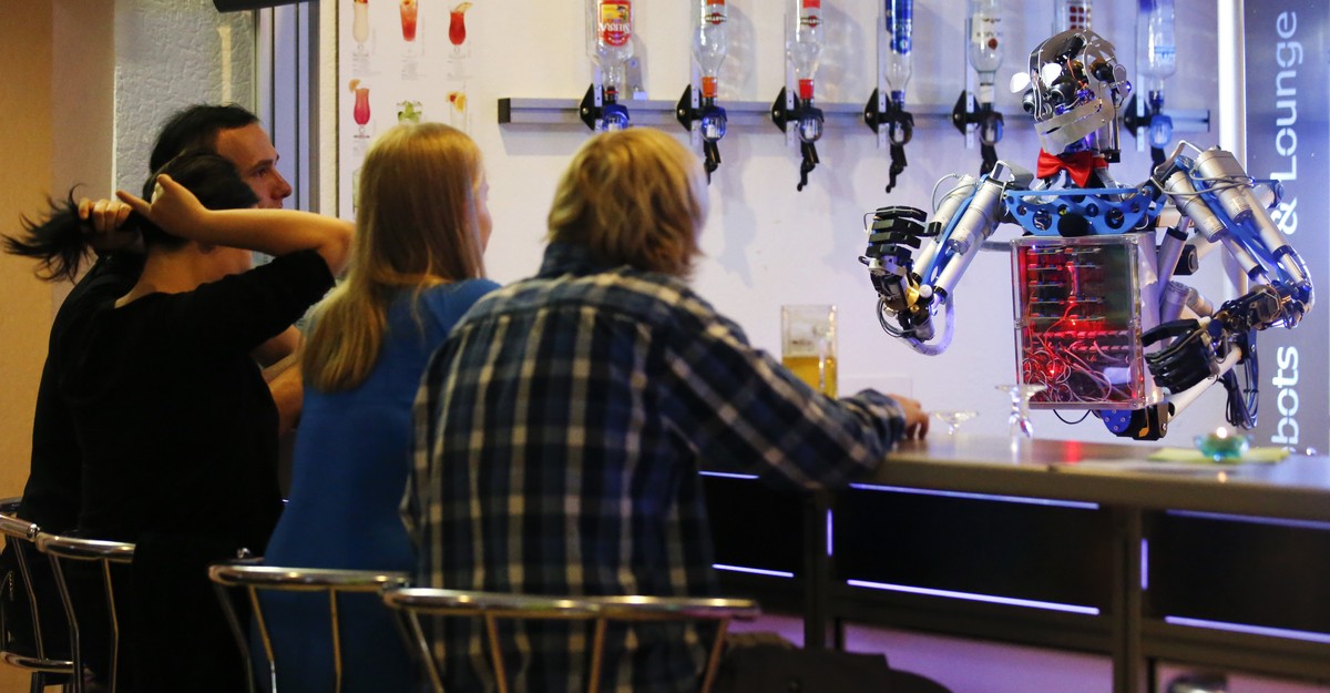 Meet the Nomad Who’s Exploding the Internet Into Pieces With "Secure Scuttlebutt" - The Atlantic