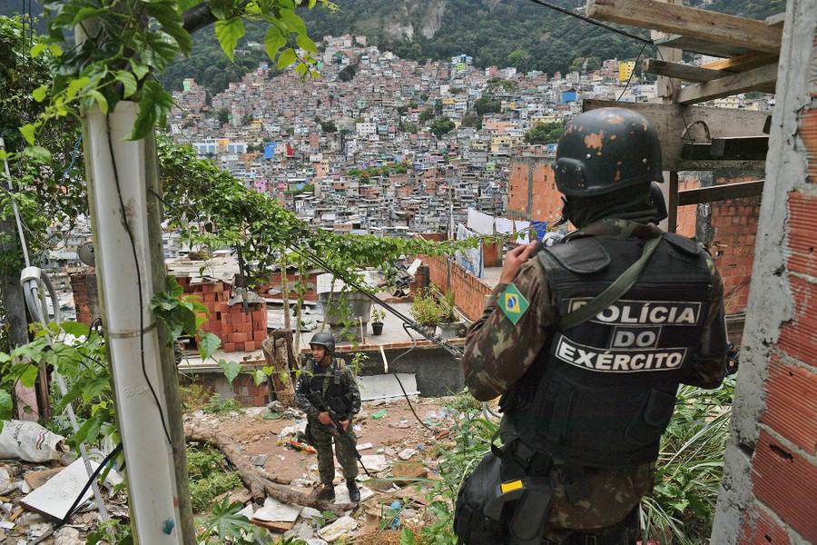 Army Troops Deployed in Rio Slum to Fight Drug Gang Violence - The Atlantic