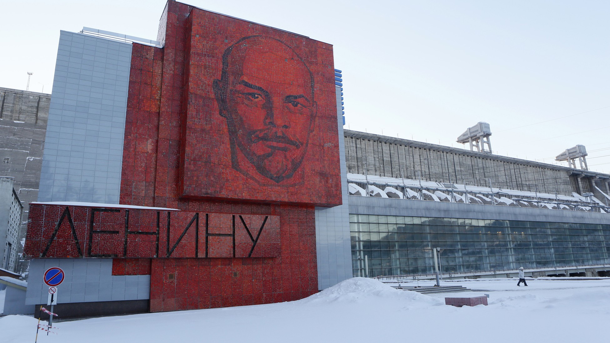 The Cost of Keeping Lenin Looking Like Lenin - The Atlantic